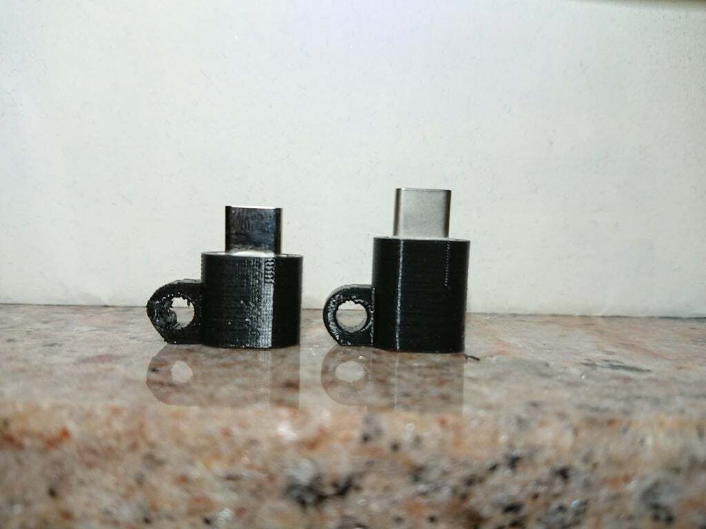 💾 USB C to USB micro Keychain Adapter Mini・Fichier STL Gratuit pour ・Cults